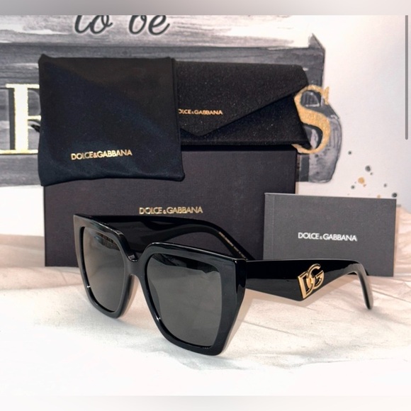 Dolce & Gabbana | Accessories | Full Inclusion Authentic Dolce ...